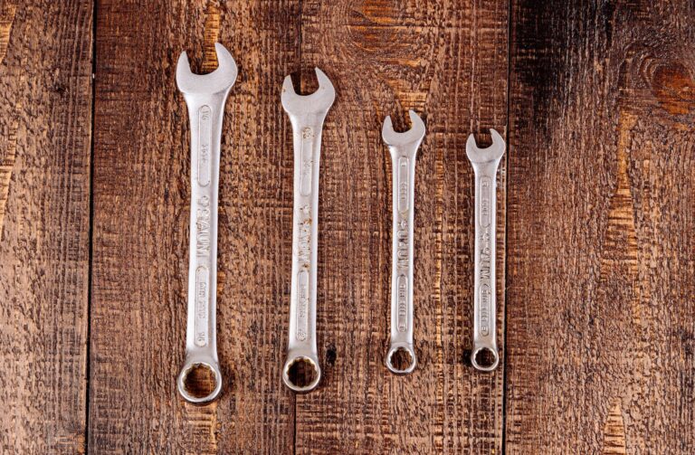 Types of Wrenches: A Handy Guide for Beginners